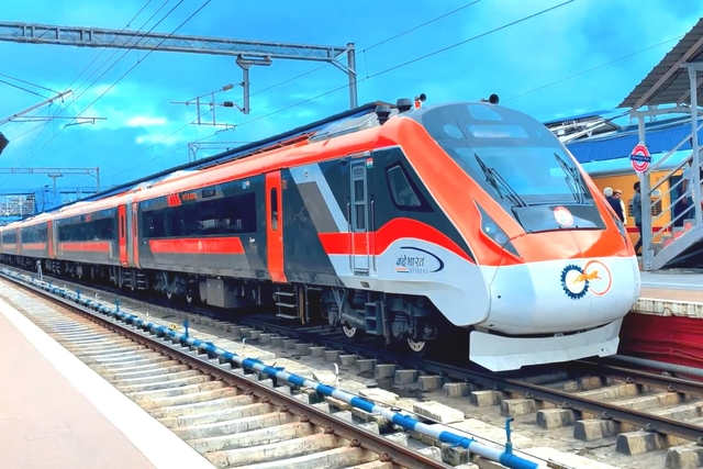 India's First 20-Coach Vande Bharat Train Begins Commercial Operations ...
