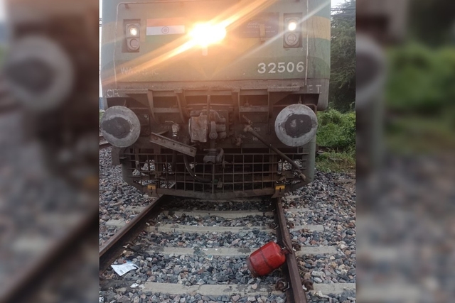 Train Sabotage Attempts On The Rise: LPG Cylinder Found On Railway ...