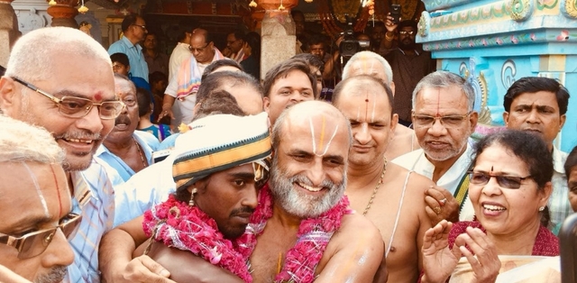 Azhwar And The Archaka: A Wake-up Call To Realise What Dharma Really Is