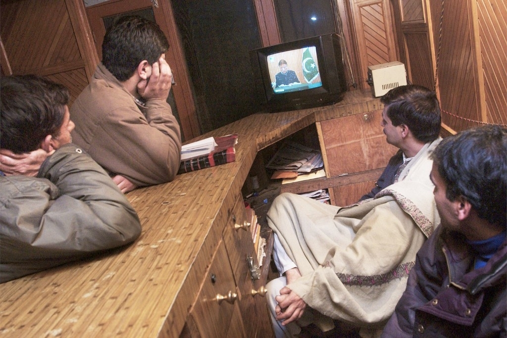 Telecast of 30 Pakistani and Islamic Channels Banned In Jammu & Kashmir