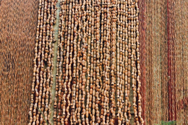 Down To Arth: How Manav Gupta Uses Meaningful Artwork In Terracotta To ...