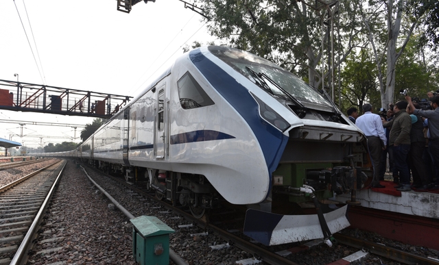 Indian Railways Orders 40 More Train 18 Sets For Massive Roll Out On ...