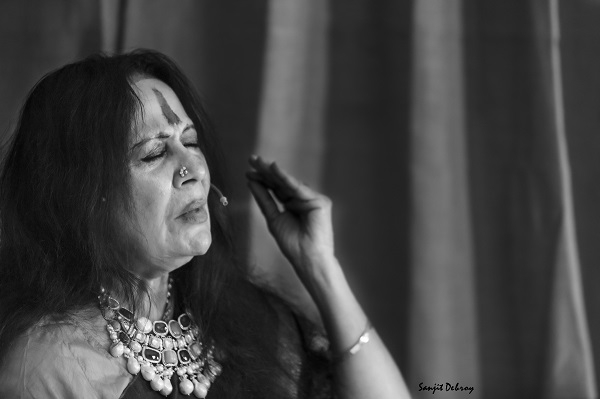 How Two Musicians Are Using The Old Concept Of 'Baithak' To Digitally ...