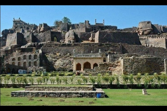 'Adopt A Heritage' Scheme: Infra Major GMR To Develop Golconda Fort ...