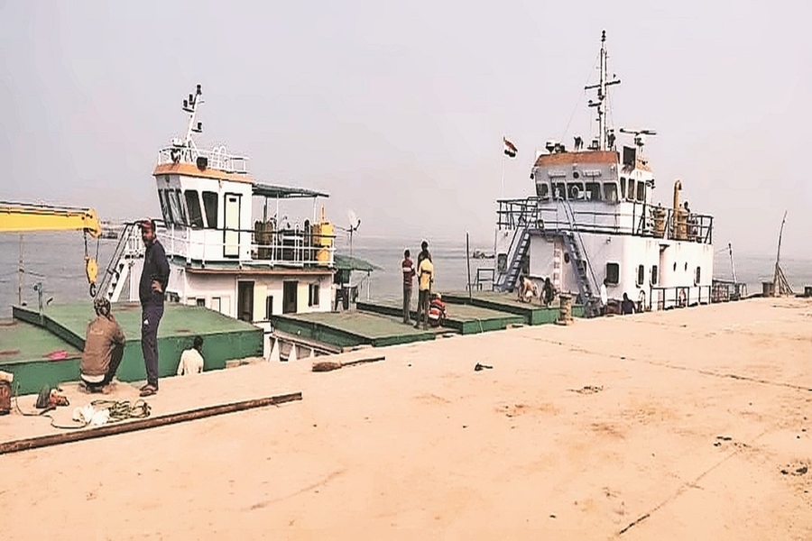 FCI Inaugurates First Vessel Transporting Rice From Patna To Guwahati ...
