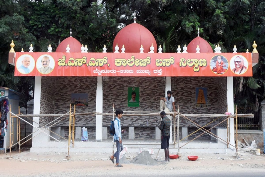 Mysuru Bus Shelter Controversy: NHAI Orders To Clear All Encroachments ...
