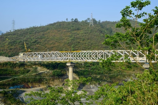 Rishikesh To Karnaprayag: Indian Railways Building 17 Tunnels And 35 ...
