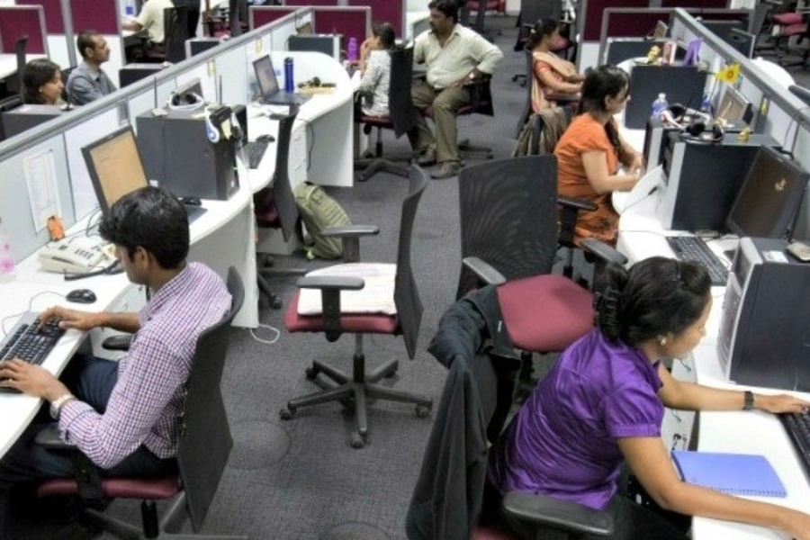 Big Tech Layoffs: Left Jobless, Over 50,000 Indian IT Workers Scramble ...