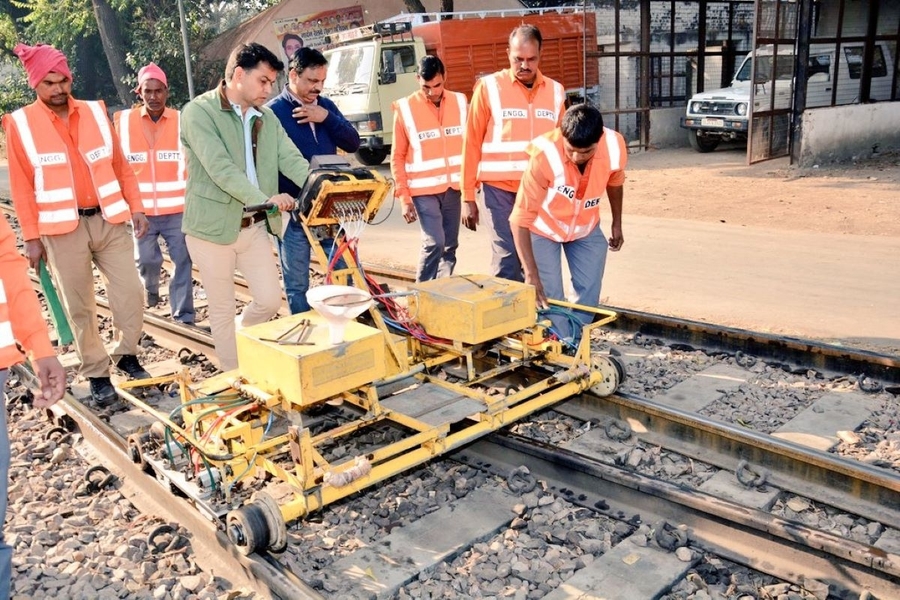 Indian Railways Floats Bids For Procurement Of 19 Modern Rail Testing ...