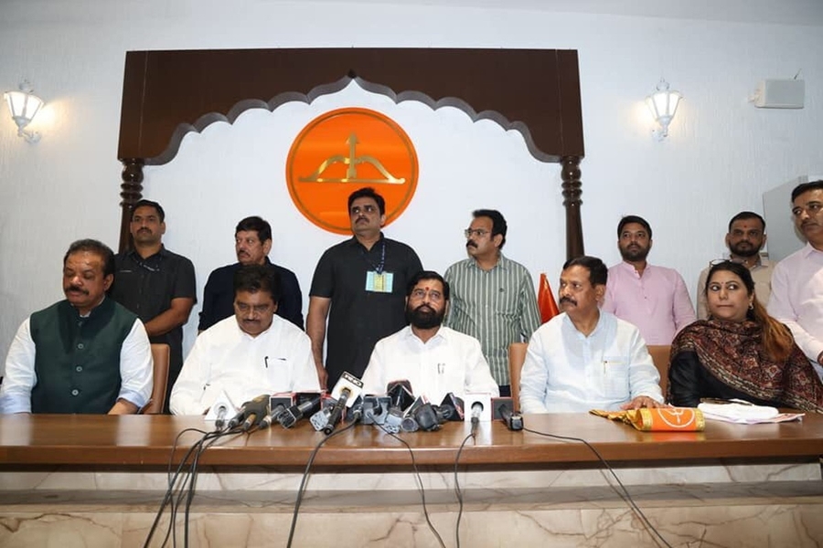 Setback For Uddhav Thackeray As Ex-Maharashtra Minister Deepak Sawant ...