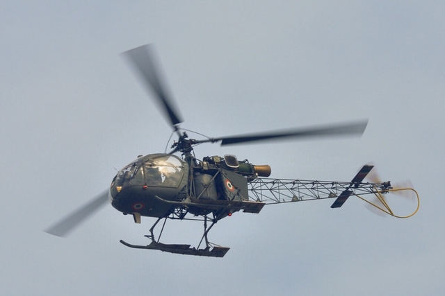 Indian Army's Cheetah Helicopter Crashes Near China Border In Arunachal ...
