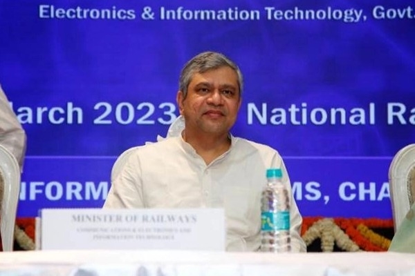 Railways To Equip Nearly 9,000 Locomotives With IoT Devices For Live ...