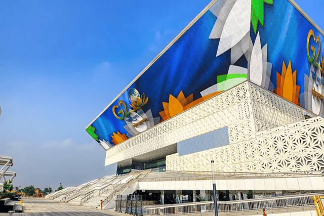 Prime Minister Modi Unveils Magnificent Yashobhoomi Convention Centre ...