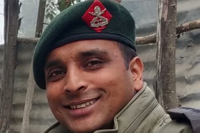 Army Colonel Killed In Anantnag Encounter Refused Peace Posting
