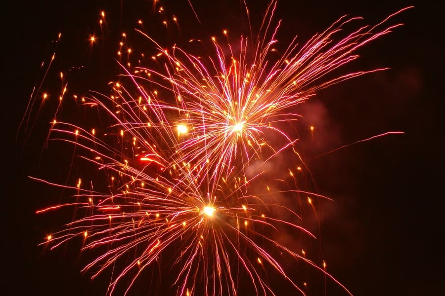 SC Allows Limited Use of Green Firecrackers In NCR: What They Are and ...