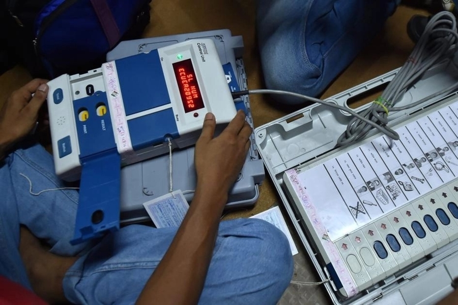 EC Responds To Doubts Cast By I.N.D.I. Alliance On EVMs, Explains Why ...