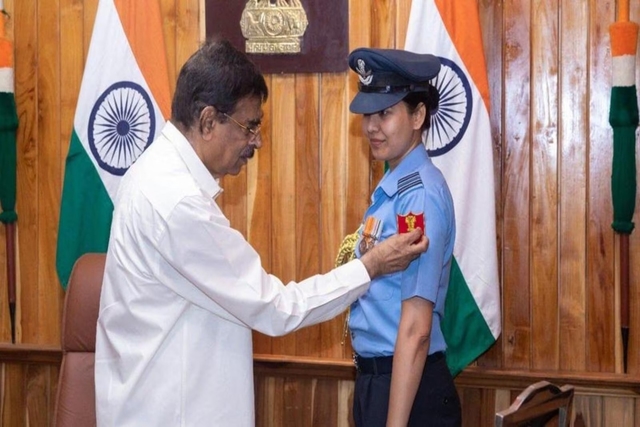 Squadron Leader Manisha Padhi Shatters Glass Ceiling, Gets Appointed As India's First Female ...