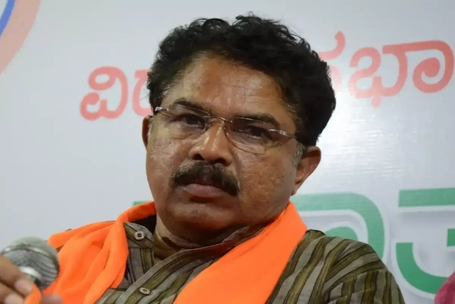 Karnataka Congress Government 'All Set To Crumble', Party MLAs In Touch ...