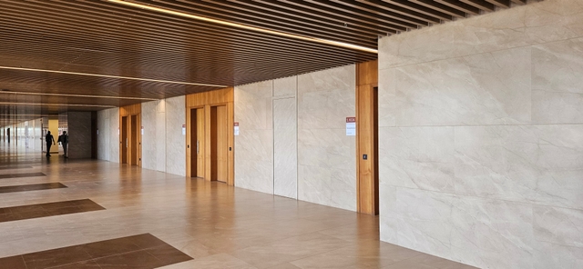 On The Ground At Surat Diamond Bourse: How It's Shaping The Sparkle Of ...