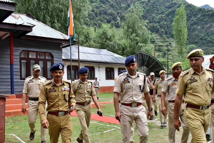 Jammu-Kashmir Police Deploys Young And Exclusive Force To Stop ...