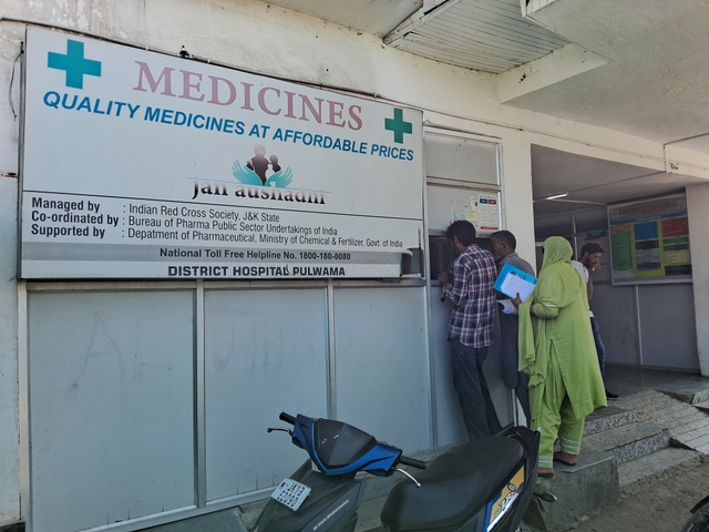 Jammu And Kashmir: Daisy Raina Steps Up As First Kashmiri Pandit Woman ...