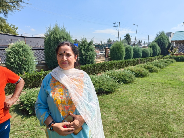Jammu And Kashmir: Daisy Raina Steps Up As First Kashmiri Pandit Woman ...