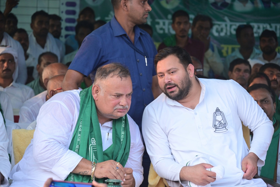 Tejashwi Yadav’s Partyman Munna Shukla Sentenced To Life Imprisonment ...