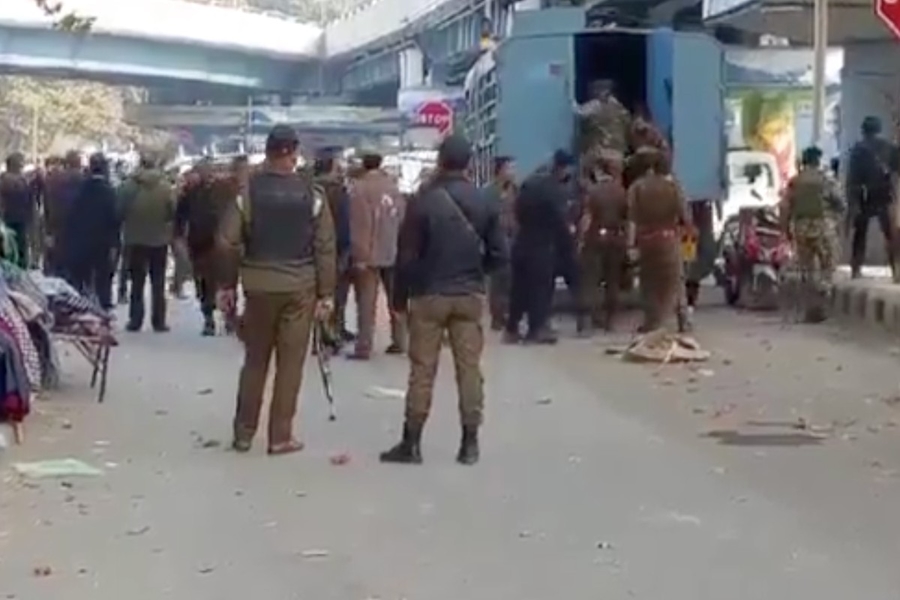 J&K: At Least 10 Injured In Grenade Attack At Sunday Market In Srinagar