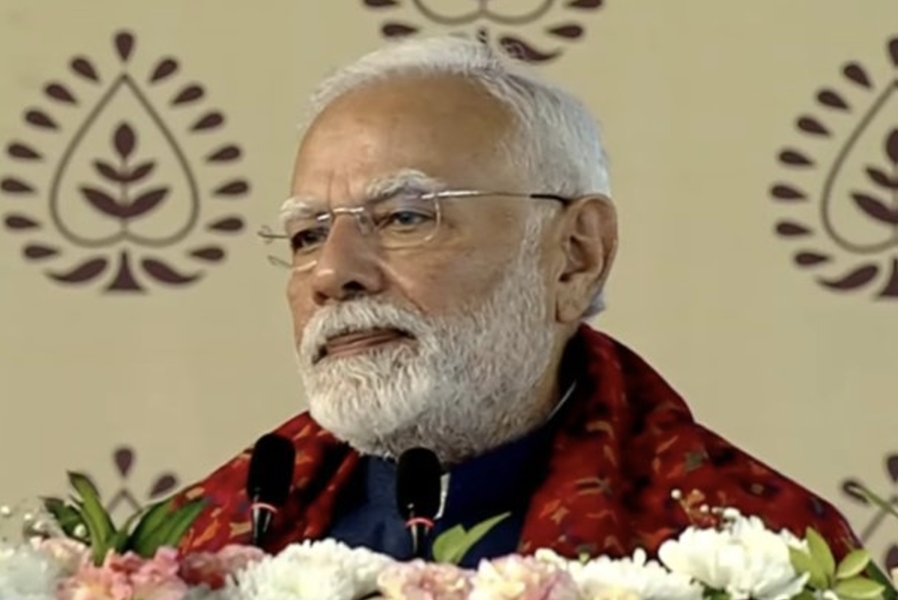 From ‘AAPada’ Jibe To ‘Sheeshmahal’ Criticism: PM Modi Slams Arvind ...