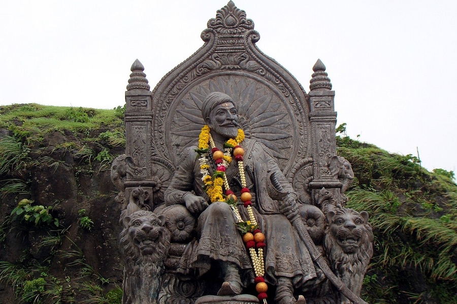 Maharashtra Government To Build Grand Memorial Of Chhatrapati Shivaji ...