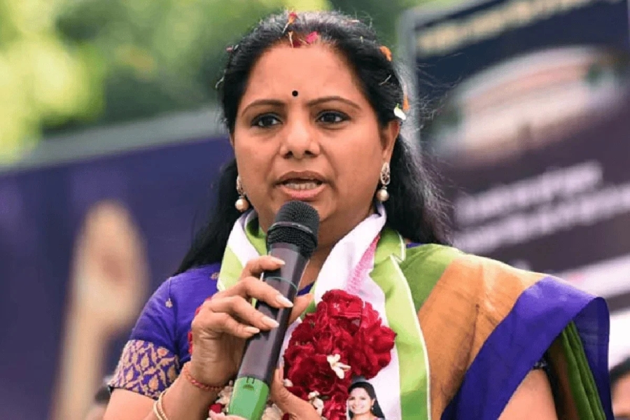 K Kavitha Suspended From BRS By Father K Chandrashekar Rao After Accusing Cousin Harish Rao Of ...