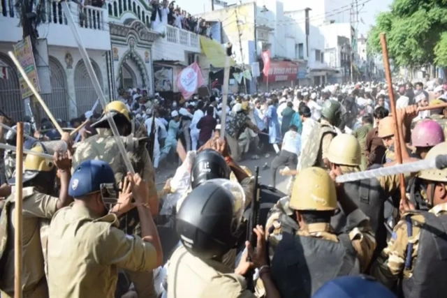 92 Clear Footages Of Bareilly Violence Recovered By Police, New Accused ...